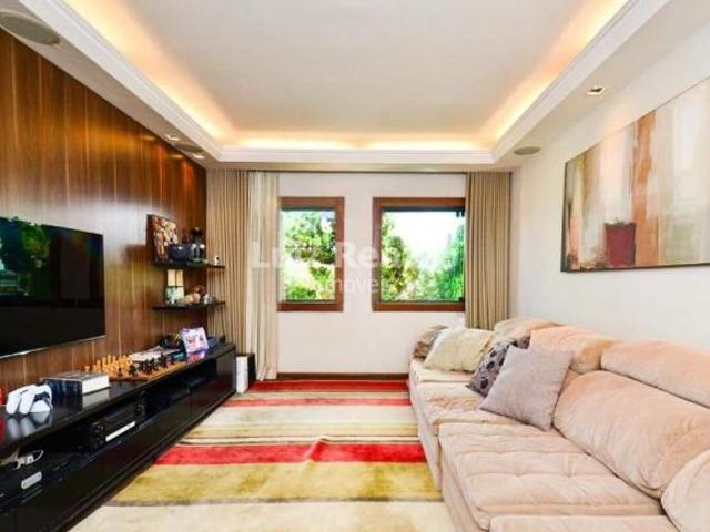 Casa á venda no bairro Sagrada Família