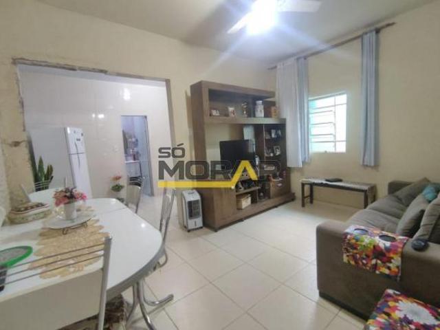 Casa a venda no bairro Sagrada Familia 7 quartos com edicula, Belo Horizonte / MG