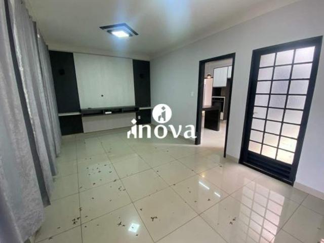 Casa a venda no bairro Santa Maria