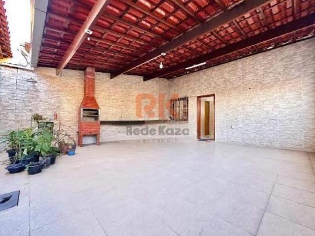 Casa à venda no bairro Santa Mônica | Belo Horizonte