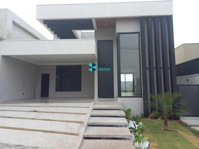 Casa à venda no bairro Santa Mônica Caçapava/SP