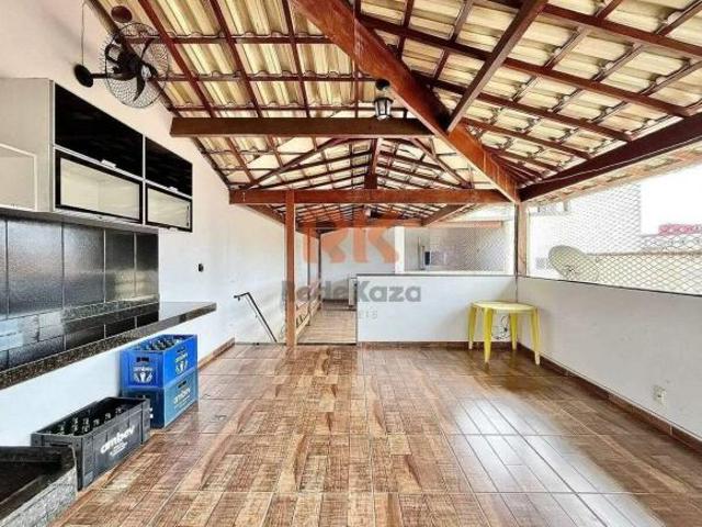 Casa à venda no Bairro Santa Mônica com 4 quartos, suíte e 4 vagas