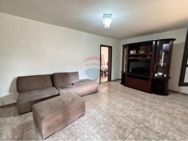 Casa a venda no bairro Santa Amélia Terreno de 600 m², 4 Quartos, 2 banheiros | Regiao da Pampulha