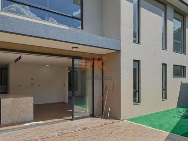 Casa à venda no bairro Santa Amélia | Belo Horizonte