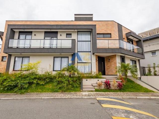 Casa à venda no bairro Santa Felicidade | Curitiba