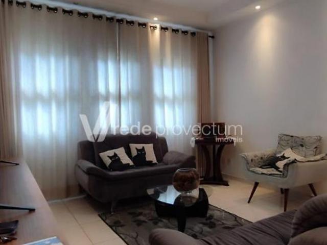 Casa a venda no Bairro Santa Genebra