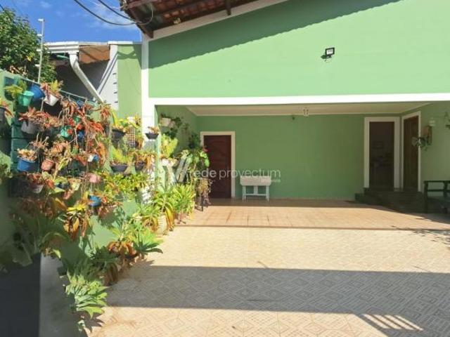 Casa a venda no bairro Santa Genebra em Campinas