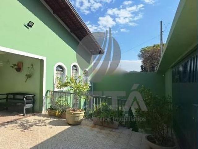Casa a venda no bairro Santa Genebra em Campinas