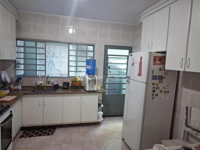 Casa a venda no bairro Santa Genebra em Campinas