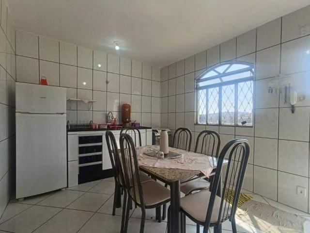 Casa à venda no bairro Santa Helena em Belo Horizonte/MG