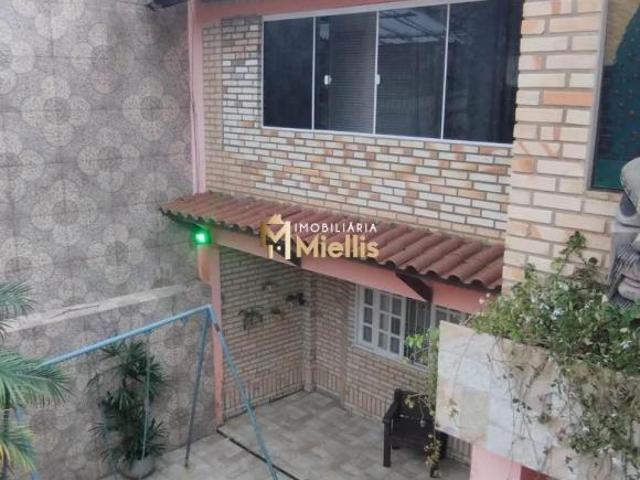Casa à venda no Bairro Santa Isabel em Viamão