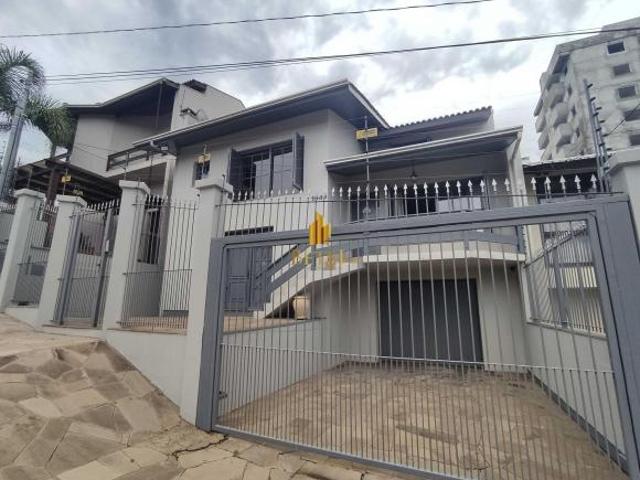 Casa à venda no bairro Santa Lúcia Caxias do Sul/RS