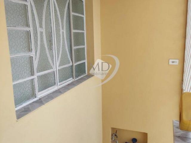 Casa à Venda no bairro Santa Paula com Galpão nos