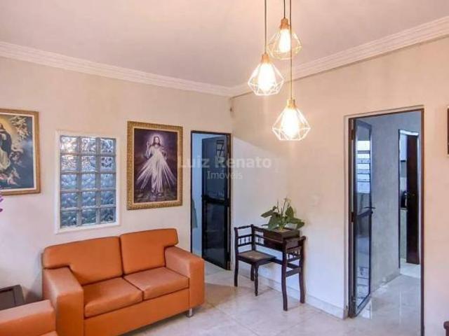 Casa à venda no bairro Santa Tereza