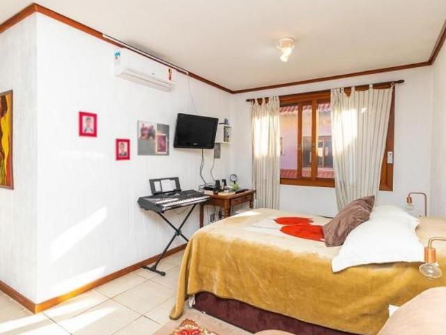 Casa a Venda no Bairro Santa Tereza, 3 Quartos, 1 Suite e 3 Vagas de Garagem
