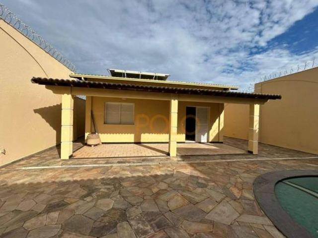 Casa à venda no bairro Saraiva em Uberlândia