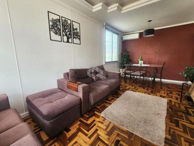 Casa à venda no bairro Schulz com 3 dormitórios!