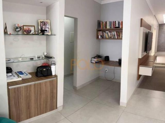 Casa à venda no bairro Segismundo Pereira em Uberlândia/MG