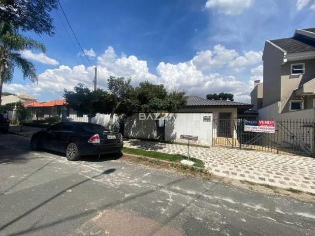 Casa à venda no bairro Seminário em Curitiba/PR
