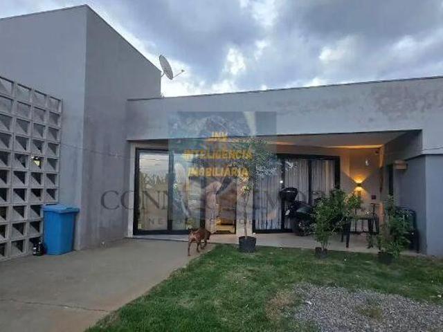 Casa à venda no bairro Setor Habitacional Arniqueira Brasília/DF