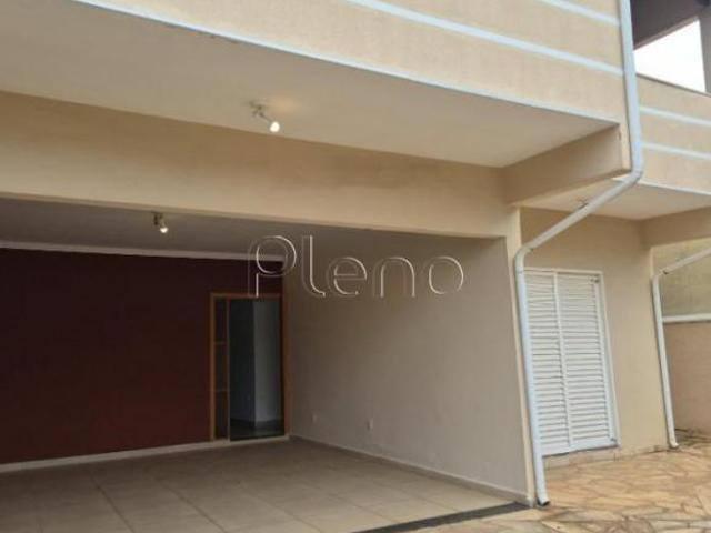 Casa à Venda no bairro Shangrilá em Valinhos