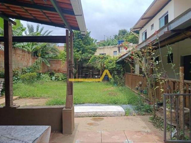 Casa a venda no bairro Tupi com divisa Bairro Floramar, em Belo Horizonte / MG