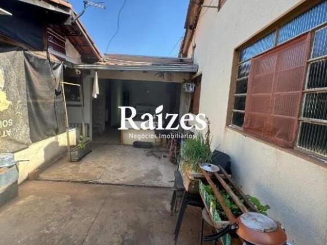 Casa à Venda no Bairro Tibery – Ampla, Aconchegante e bem Localizada