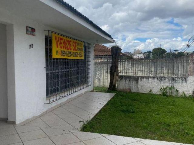 Casa à Venda no Bairro Tingui, Espaçosa, região privilegiada