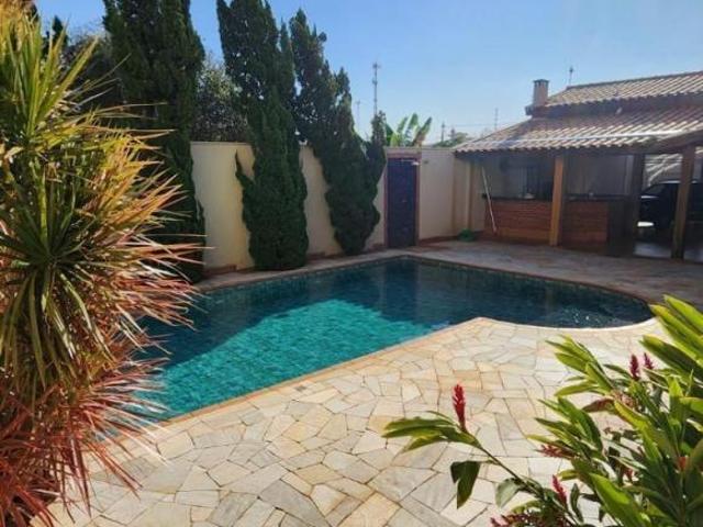 Casa à venda no Bairro Tótoli
