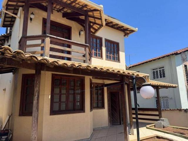 CASA À VENDA NO BAIRRO TRÊS BARRAS CONTAGEM