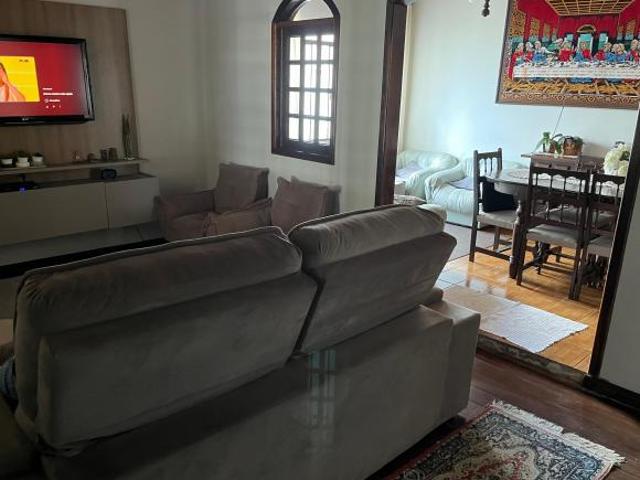 Casa a venda no bairro TRIANON