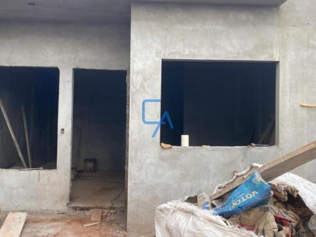 Casa à venda no bairro Veneza em Cascavel/PR