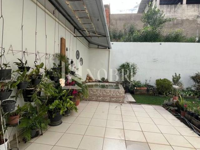 Casa à venda no bairro Veneza Ipatinga/MG
