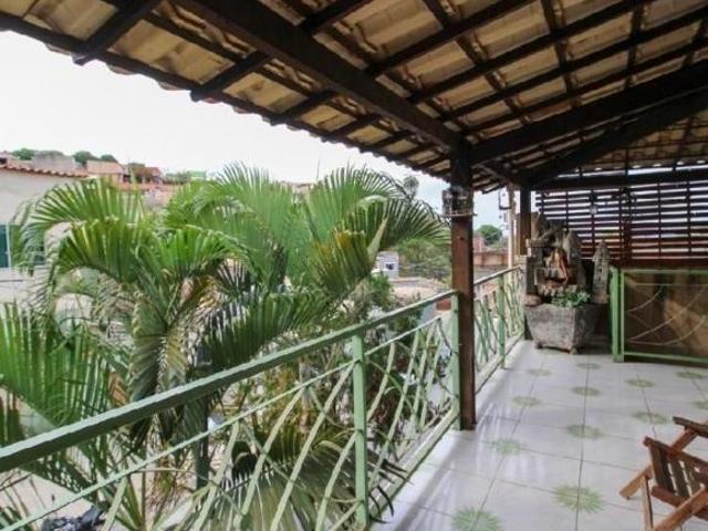 Casa à Venda no Bairro Vítória em Belo Horizonte, MG