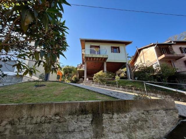 Casa à venda no bairro Viaduto em Igrejinha