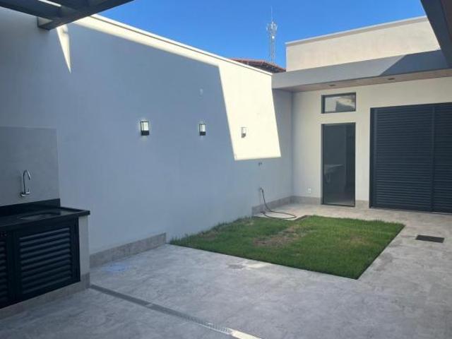 Casa à venda no bairro vigilato pereira Uberlândia MG