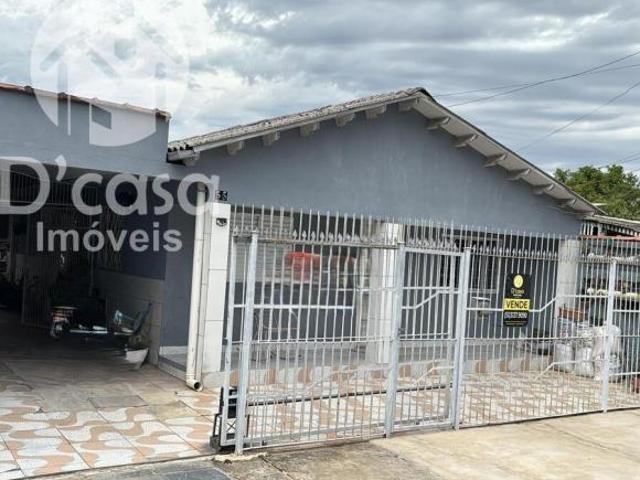 Casa à venda no bairro Vila Bom Princípio Cachoeirinha/RS