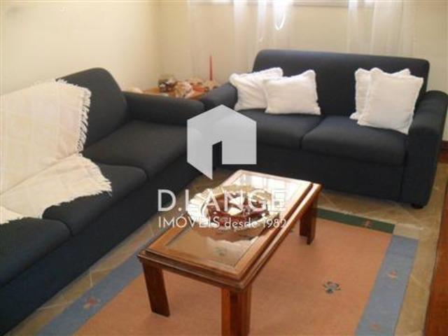 Casa à venda no bairro Vila Brandina em Campinas