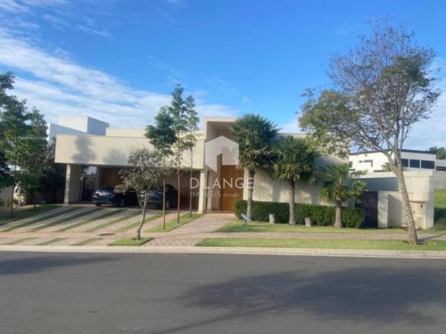Casa à venda no bairro Vila Brandina em Campinas SP