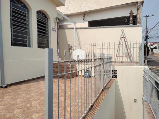 Casa à venda no bairro Vila Georgina em Campinas