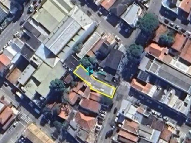 Casa à venda no bairro Vila Guaianazes São José dos Campos/SP, Zona Central