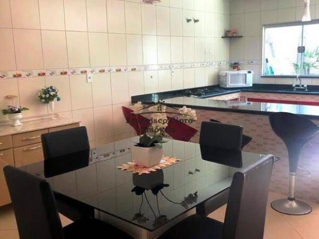 Casa à venda no bairro Vila dos Comerciários II Guaratinguetá/SP