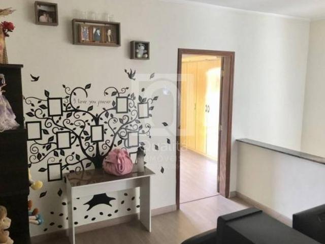 Casa à Venda no Bairro Vila Elza em Sorocaba