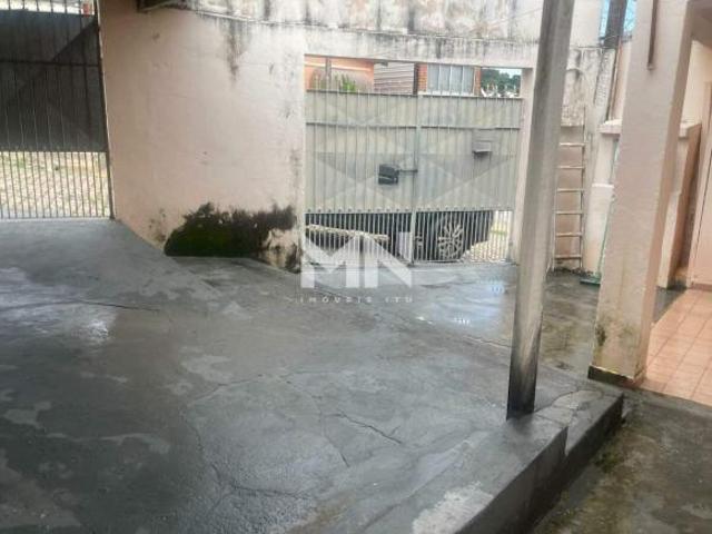 Casa á venda no bairro Vila Flora em Salto/SP