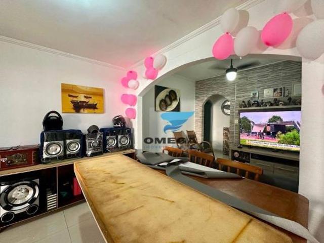 Casa à venda no Bairro: Vila Ligya no Guarujá | Omega Imóveis