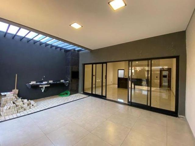 Casa à venda no bairro Vila Moimaz, em Birigui!