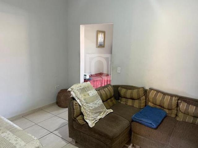 Casa à venda no bairro Vila Santana