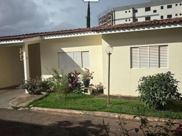 Casa à venda no bairro Vila Rosa em Goiânia/GO