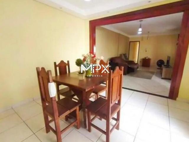 Casa à venda no bairro Vila Rezende em Piracicaba