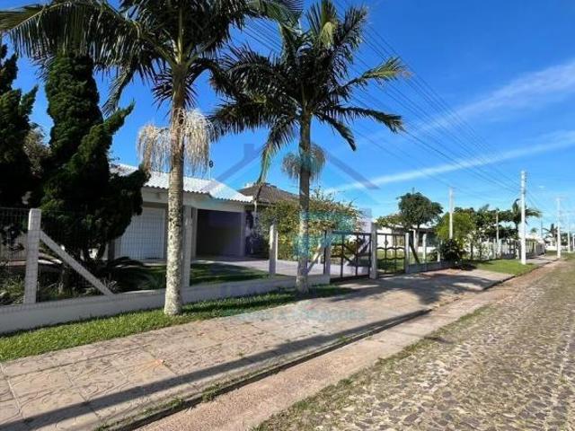 Casa à venda no bairro Vista Alegre Arroio do Sal/RS